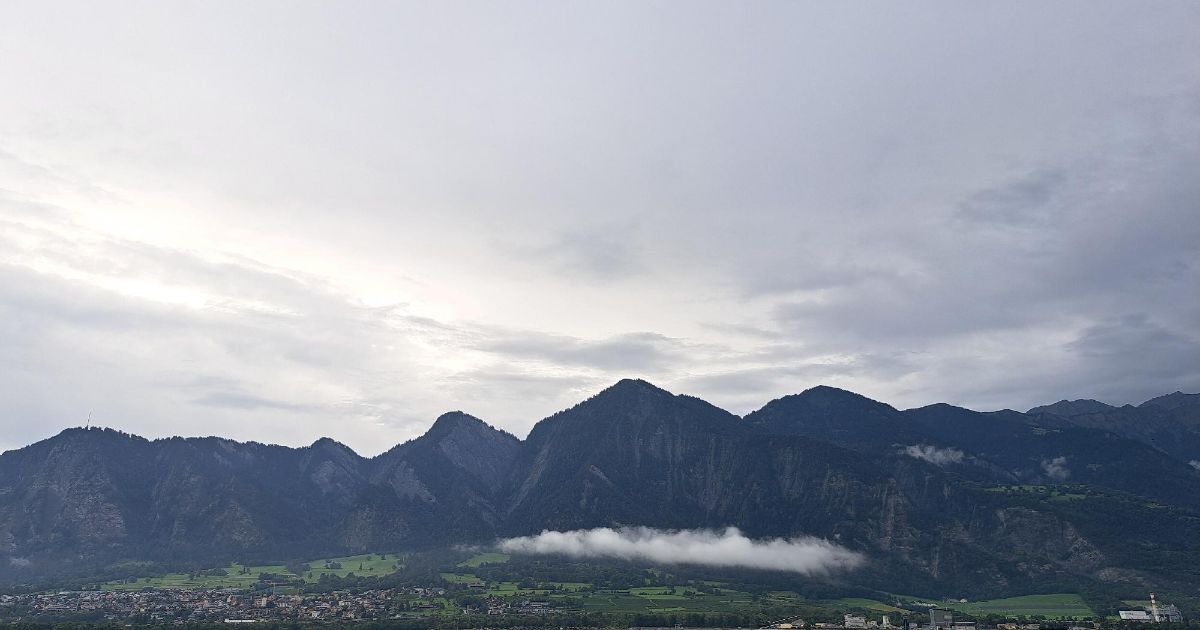 Un front froid met fin à la phase ensoleillée, chaude et sèche ...